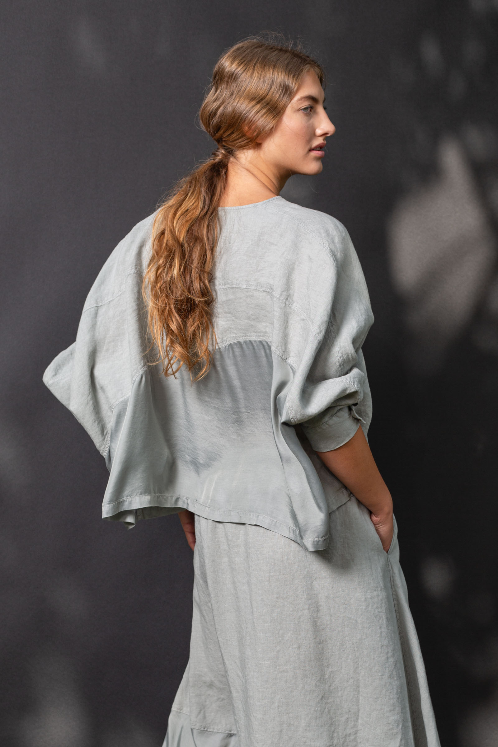 OSKA - Blouse 433 / Linen with Cupro-Modal